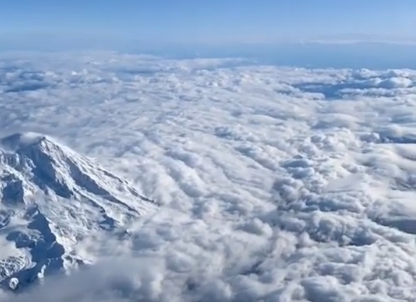 Over The Clouds & Cloud Surfing - Cloud Appreciation Society