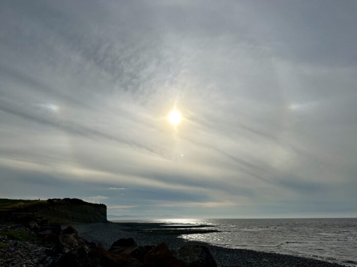 22-degree Halo and Sun Dogs as seen from Lilstock Beach, Som…